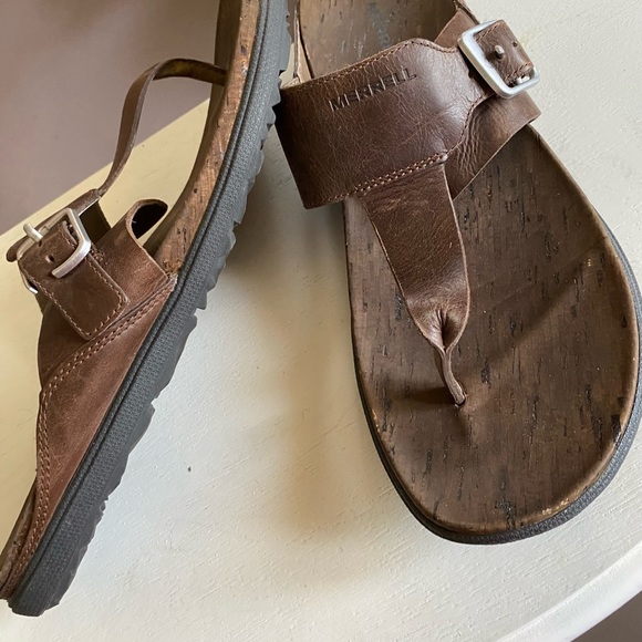 Merrell | Shoes | New Merrell Leather Thongs Natural Falcon Sandals ...